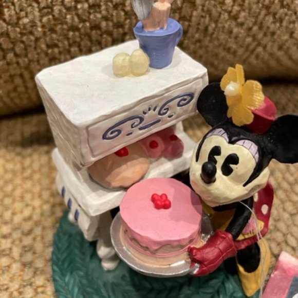 Disney | Accents | Mickey Mouse Co Vintage Minie Kitchen Bakery Stove ...